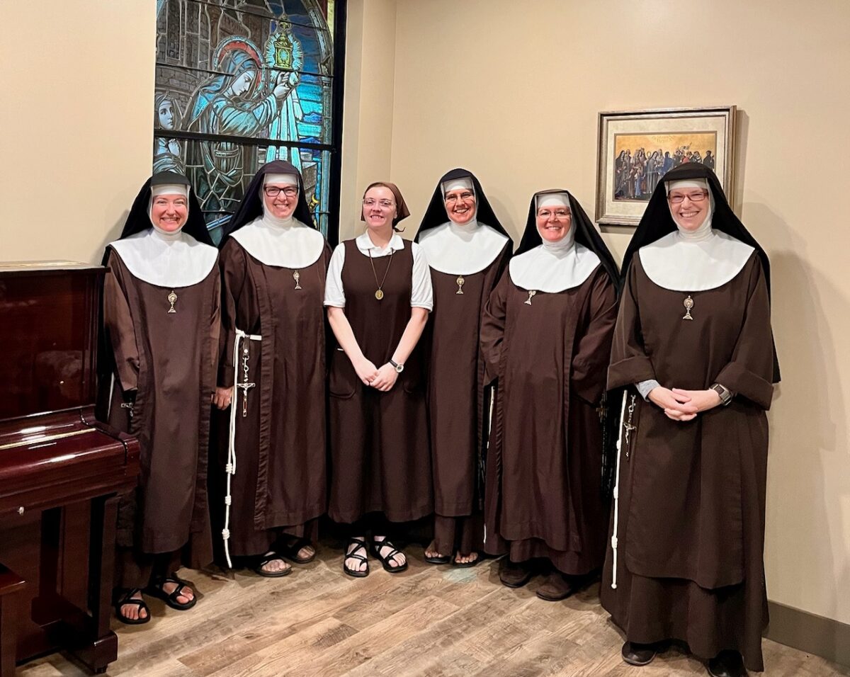 Desert Nuns – We are Poor Clare Nuns of Perpetual Adoration in Tonopah ...